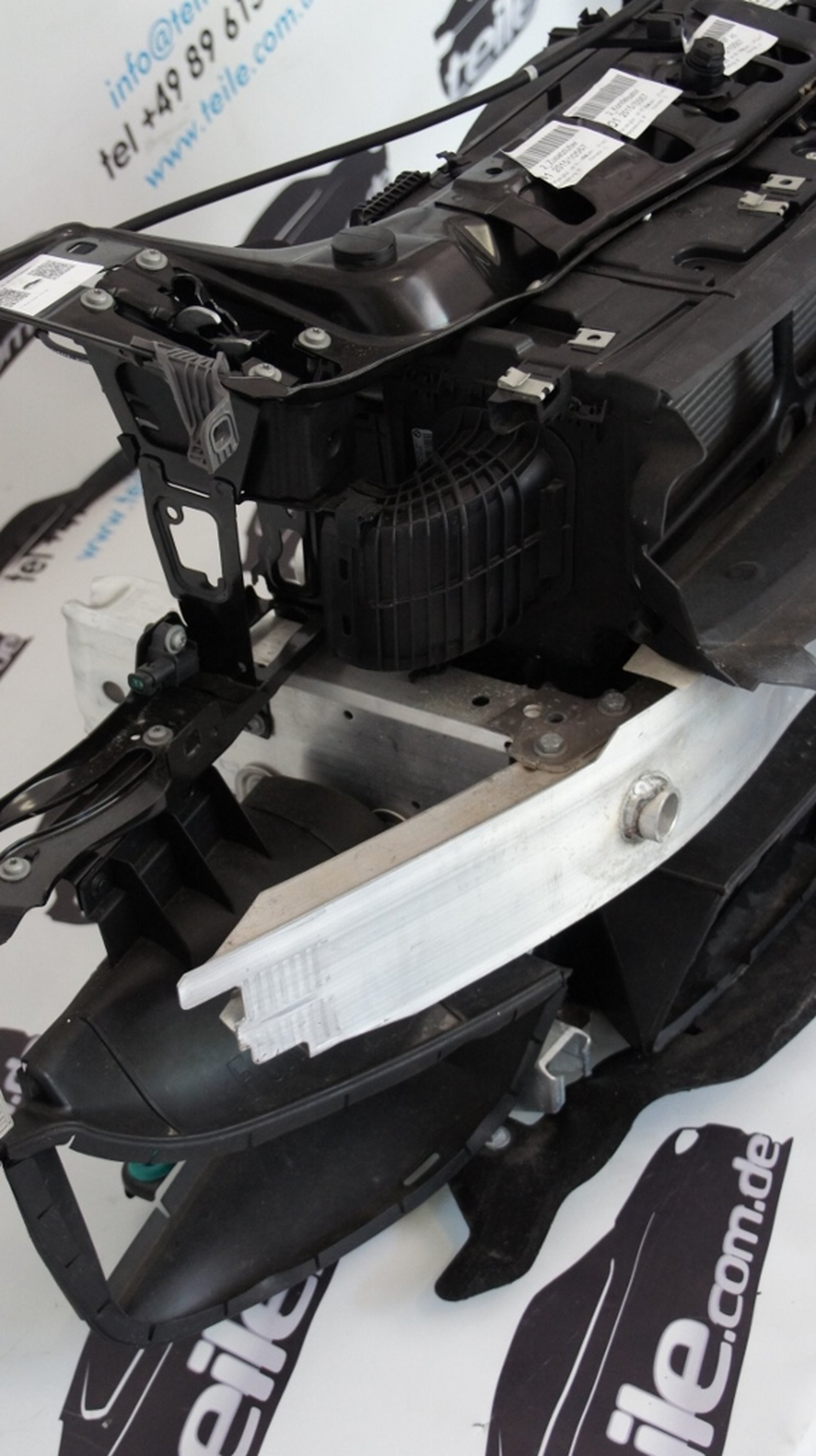 1 x Radiator, 1 x Radiator, 1 x Module mount, bottom, 1 x Module ...