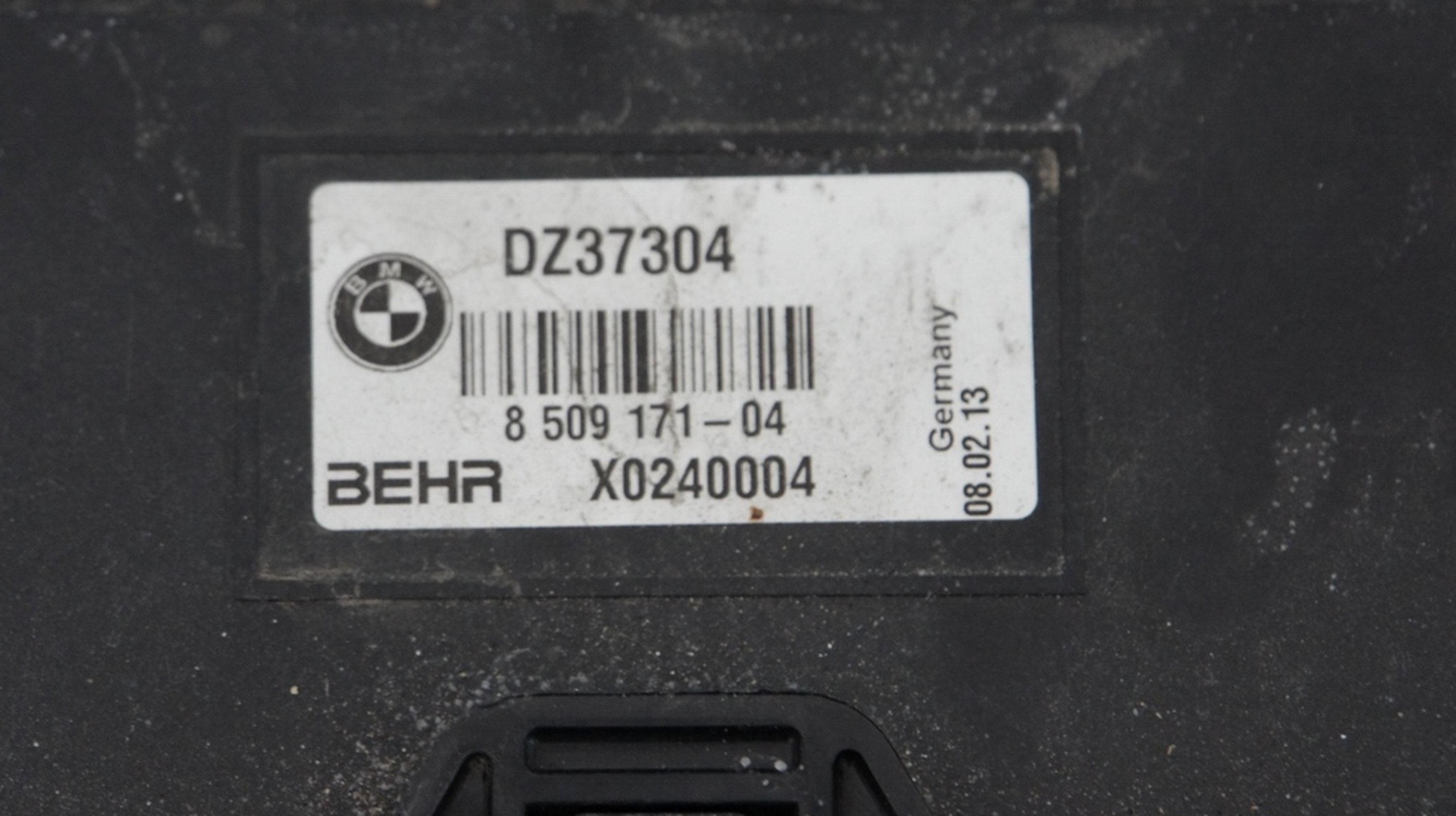 1 x Charge-air cooler, 1 x Radiator, 1 x Fan housing with fan, 1 x ...